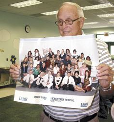 Mirror Lakes Elementary opens time capsule from 15 years ago | News ...